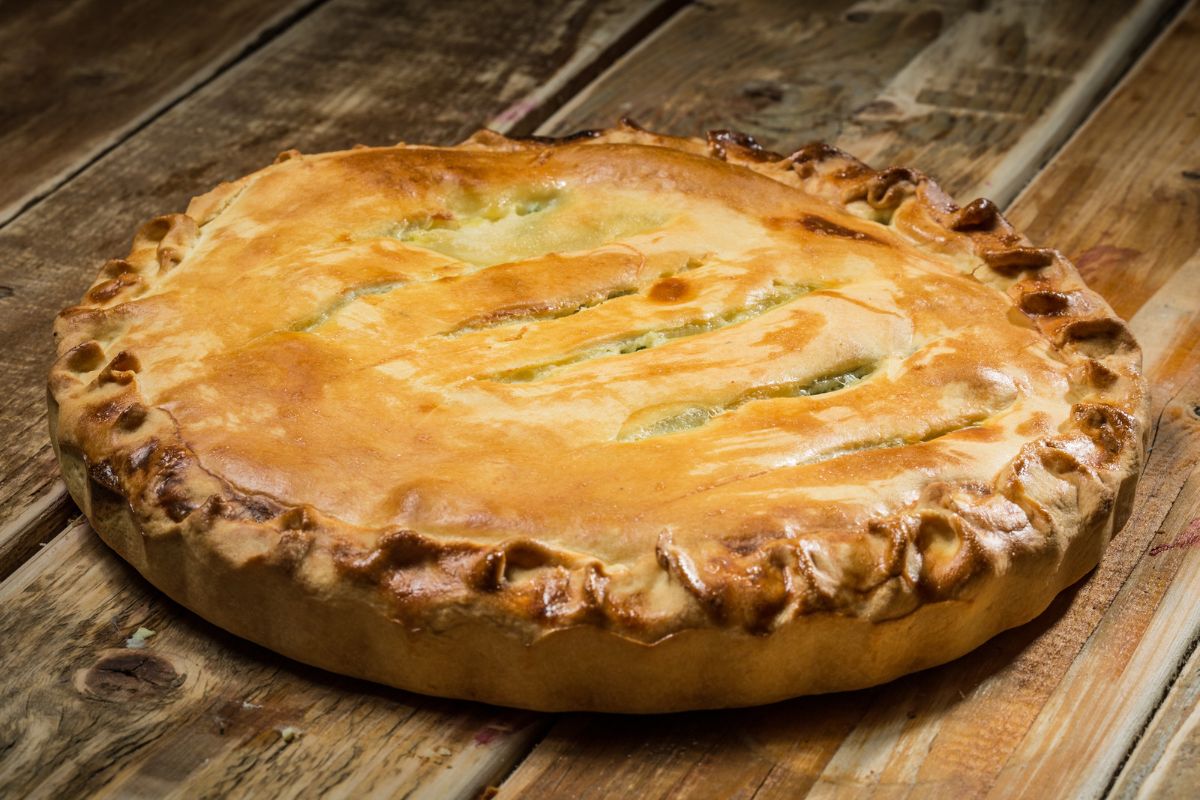 What To Serve With Chicken Pot Pie? 7 Ideal Side Dishes - Fitibility