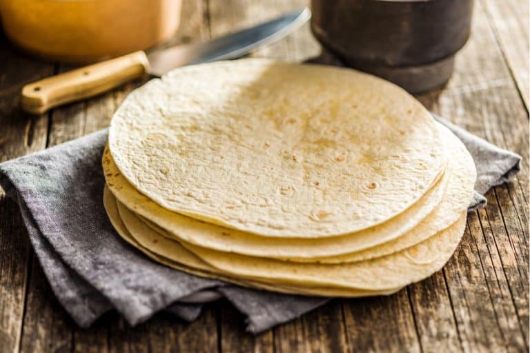 Flour vs. Corn Tortilla – Key Differences To Know - Fitibility